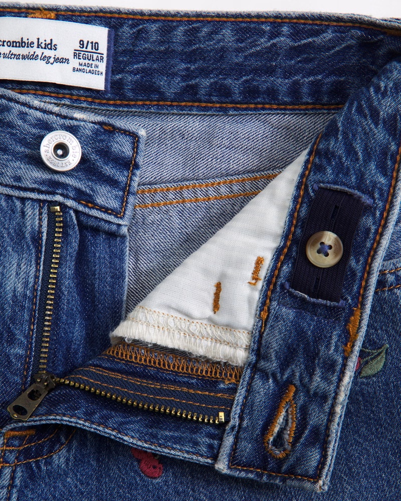 High Rise Ultra Wide Leg Jeans - Abercrombie & Fitch