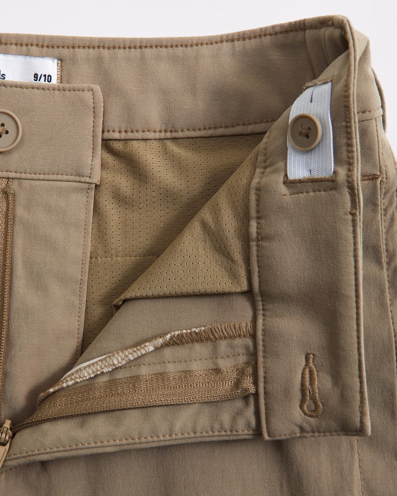 Performance Chinos - Abercrombie & Fitch